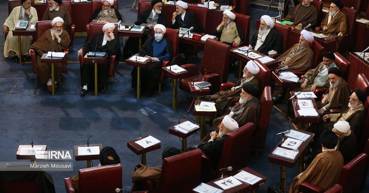 خبرگان رهبری خامنهای عمود خیمه نظام است، به او اهانت نکنید