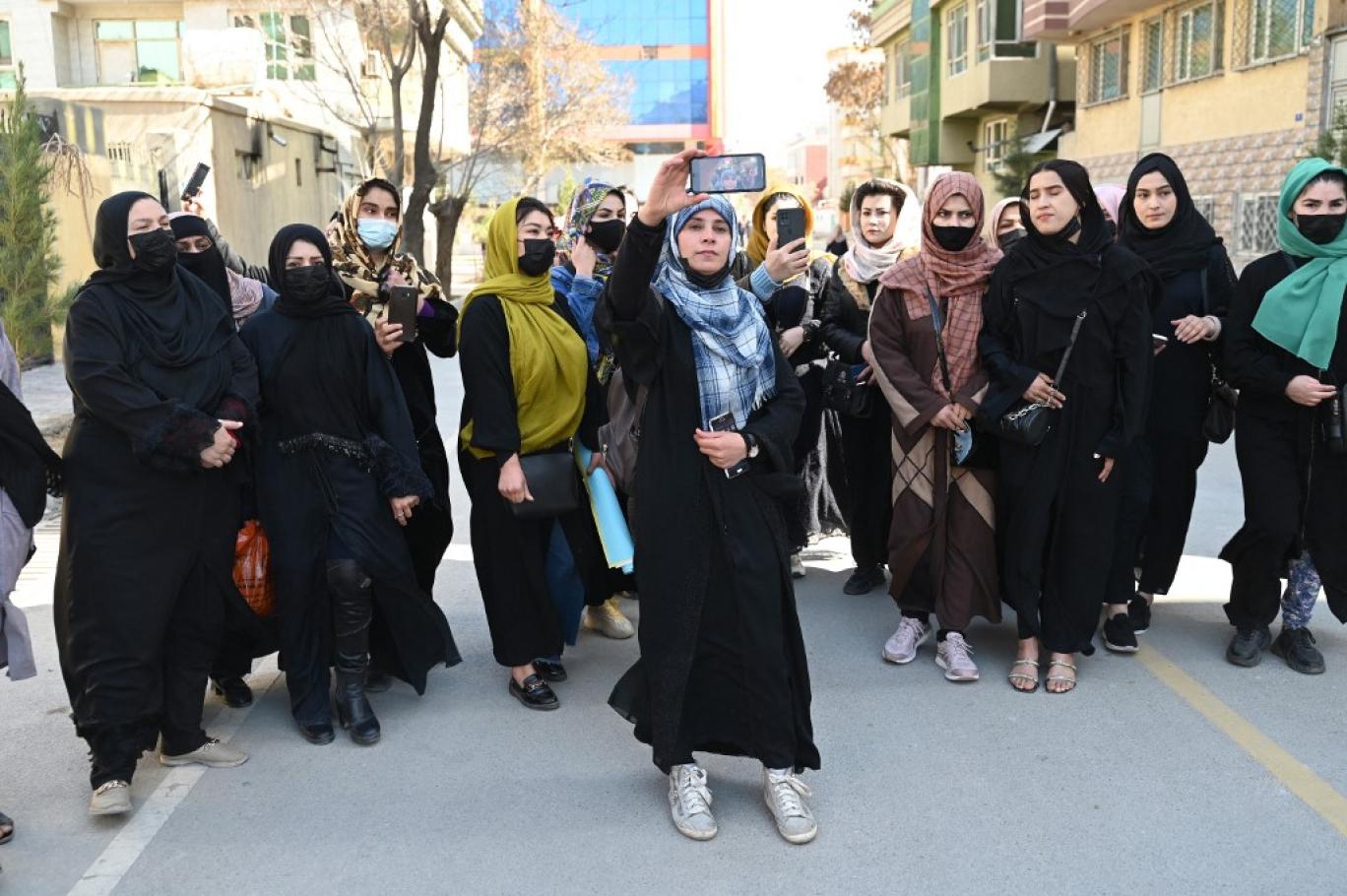 نامه به دبیرکل سازمان ملل زنان افغان باید در نشست دوحه حضور داشته
